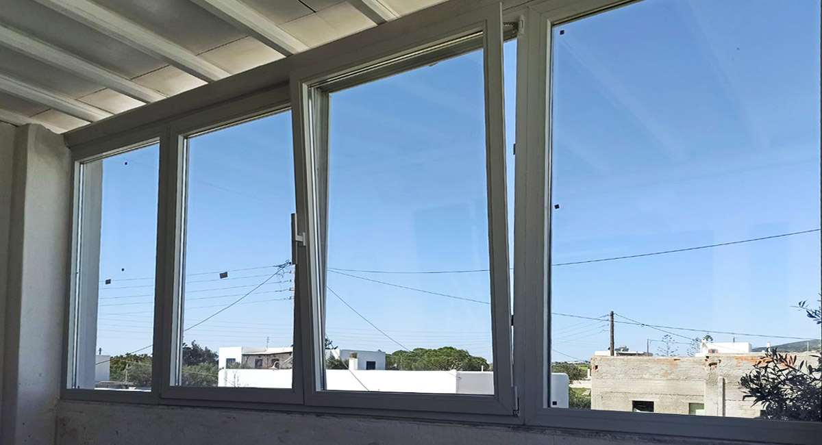 Τοποθέτηση κουφωματων pvc linear στην Πάρο - Κουφώματα PVC - Κουφώματα ...